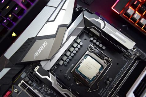 Intel Core I7 9700K Overclocked To 5 5 GHz And Benchmarked Across All 8 Cores