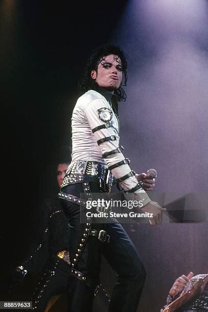 266 Michael Jackson 1989 Photos And High Res Pictures Getty Images