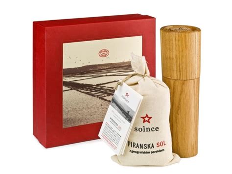Piranske Soline Dárkový Set Dřevěný Mlýnek Na Sůl Dubové Dřevo S Balíčkem Piranské Soli 500g