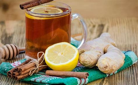 5 Tasty Detox Drinks To Keep Your Metabolism In Check This Festive Season