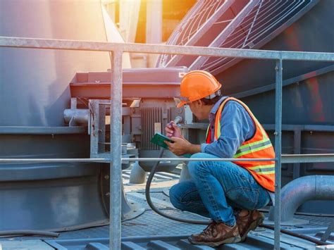 Kiewit Construction Cloud Modernization And Large Scale Database