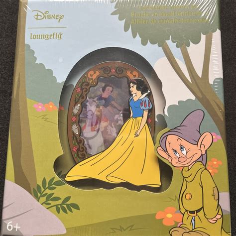 Snow White Lenticular Limited Edition Loungefly Disney Pin Disney