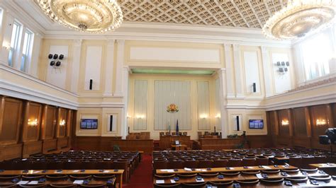 Депутатите продължават с избора на председатели на комисии Nova