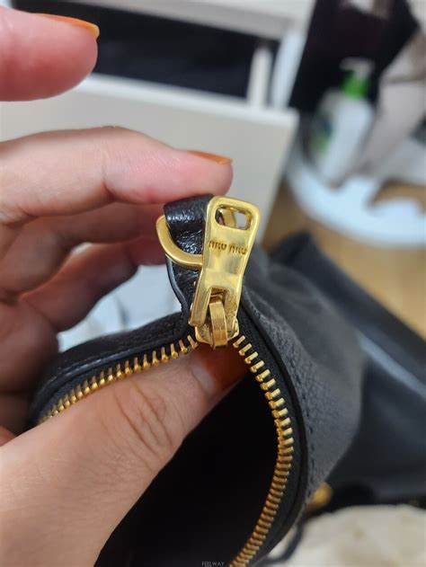 [진품가품] 미우미우 Miu Miu 가방 핸드백 미우미우정가품구별좀해주세요 필웨이 Feelway