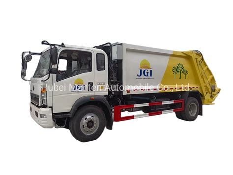 Howo 4 2 6 Wheels 6m3 6liters 6cbm Refuse Compactor Garbage Truck 6tons