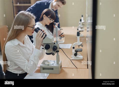 Microscopes Classroom Hi Res Stock Photography And Images Alamy