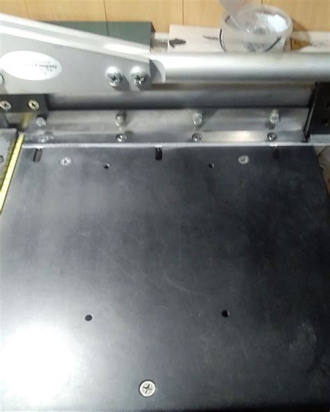 СПС графіка шильди бірки бейджи таблички вивіски Виготовлення металевих табличок бірок