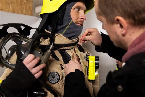 How Hot Does A Firefighter Get