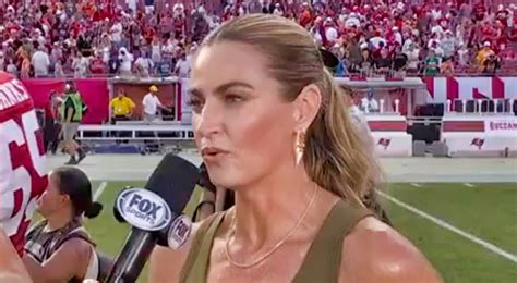 Erin Andrews Outfit