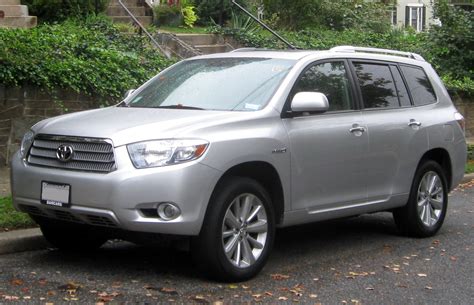 Toyota Highlander Hybrid Information And Photos Momentcar