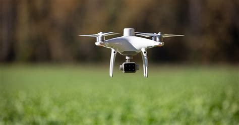 Кабмін спростив правила ввезення дронів на час війни Новини України