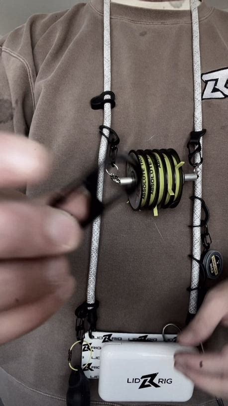 Lid Rig Magnetic Lanyard