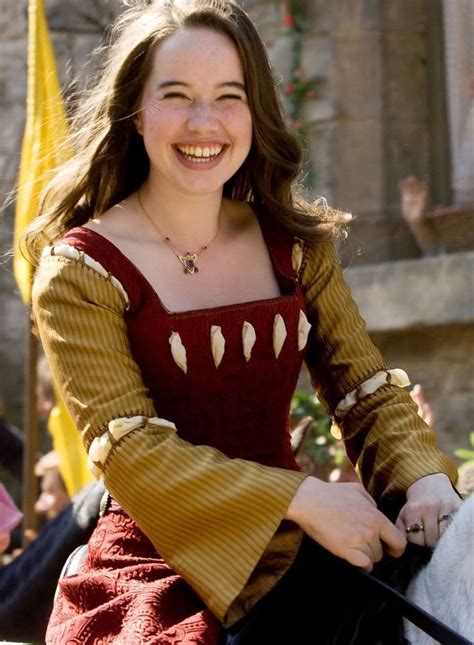 Narnia Susan Narnia Costumes Chronicles Of Narnia Susan Pevensie