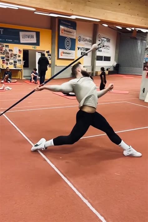 How To Throw A Javelin 9 Steps With Pictures Artofit