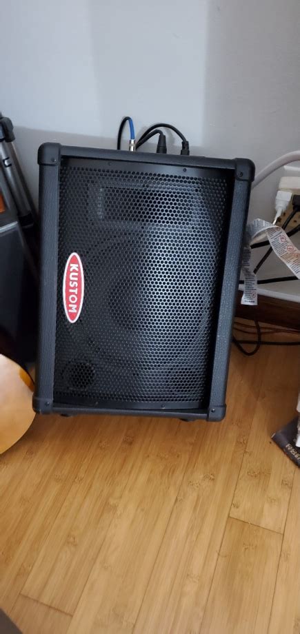 기타 앰프 드럼세트 피아노 등등