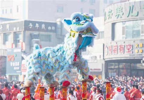 新疆昌吉：社火闹新春 人民图片网