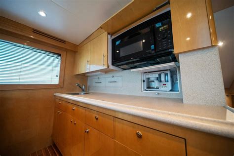 Big Boyd Yacht For Sale 54 Hatteras Yachts New Orleans La Denison