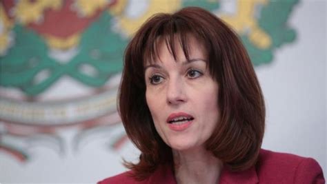 ИЗВЪНРЕДНО В ПИК Tv Шефката на ЦИК на килимчето в Народното събрание изборите май ще са на 2