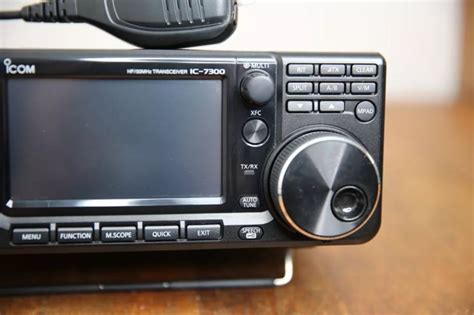 Icom Ic 7300 Ham Radio Hf Transceiver Z Mikrofonom In Priročnikom