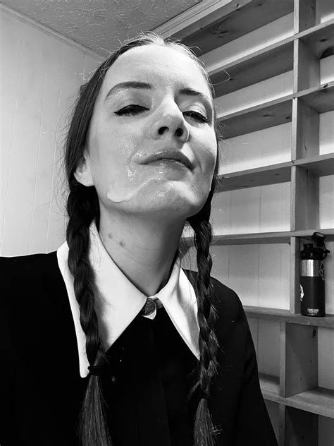 “im Allergic To Color” Swipe Right To See Wednesday Addams All Grown