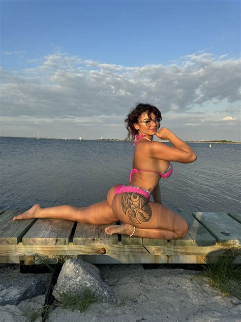 Redhead In The Middle Please 1 Reply 1611935 ›