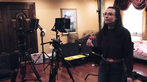 The Hands On Approach Small Hands Eporner