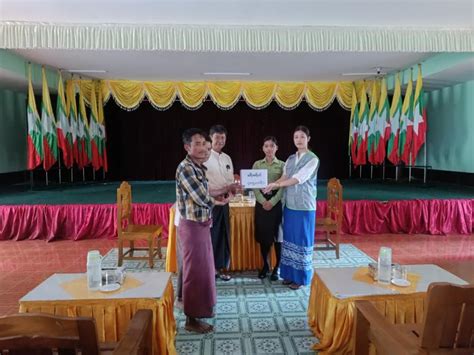 ပေါင်မြို့နယ်၌ မုန်တိုင်းမိ၍မျောပါလာသော ကျားဖောင်လုပ်သား၁၅ဦးအား