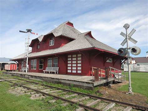 Historic Sites Of Manitoba Canadian Pacific Railway Station North