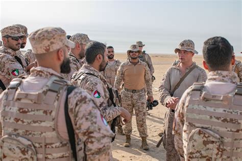 Dvids Images 26th Meusoc Marines Integrate With Kuwait Armed Forces On A Live Fire Range