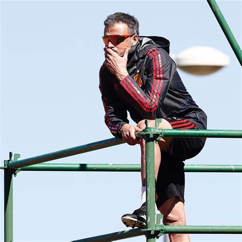 Técnico Luis Enrique Aponta Favoritismo Da Espanha Na Eurocopa
