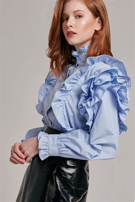 Ellie High Neck Ruffle Blouse Fashionista Fashionblogger Fashionblog