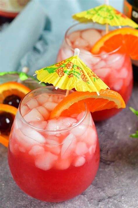 Sex On The Beach Drink Slightly Sweet Tart And Peachy Vodka Cocktail