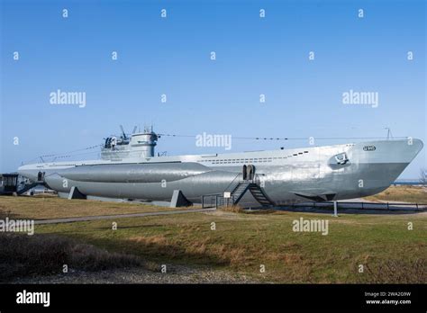 Ein Altes Uboot Der Deutschen Kriegsmarine Am Strand Von Laboe Das Auch Besichtigt Werden Kann