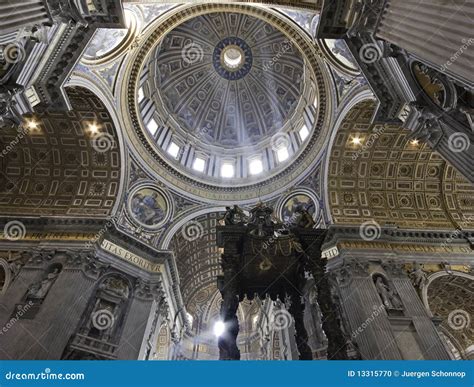 Dome Of St Peter S Basilica Editorial Image Image Of Church Europe