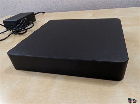 Small Green Computer Sonictransporter I5 Music Server