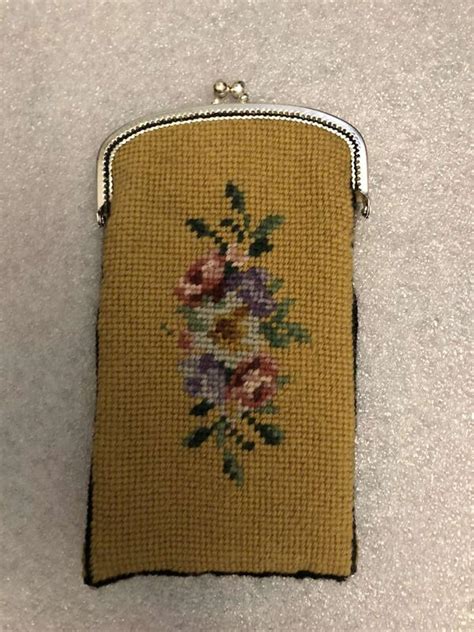 Гаманець вишивка — ціна 230 грн у каталозі Гаманці Купити аксесуари за доступною ціною на Шафі