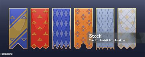 문장 요소가 있는 플래그의 격리된 벡터 집합입니다 수직 깃발 또는 금색 프레임이 있는 배너의 패브릭 템플릿입니다 로얄 페넌트 패턴이 있는 토너먼트 깃발 추상적 인 기하학적