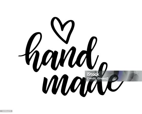 하트 기호가 있는 핸드메이드 글자팅이 있는 벡터 서예 일러스트레이션 흰색 배경에 고립 된 수공예 품에 대한 손으로 그린 라벨 태그 배지 가격표에 대한 스톡 벡터 아트 및