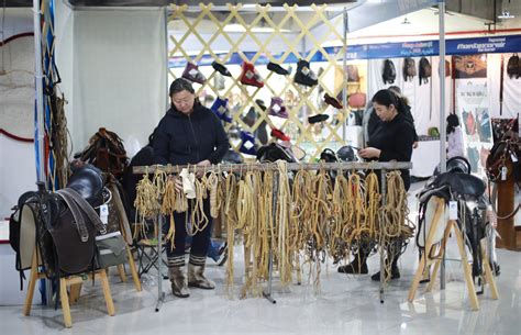 ФОТО “Амар байна уу 2023” өргөтгөсөн үзэсгэлэн худалдаа үргэлжилж байна Isee Mn