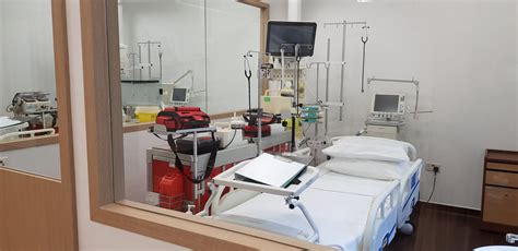 Intensive Care Unit Icu High Dependency Unit Hdu Crawfurd Hospital