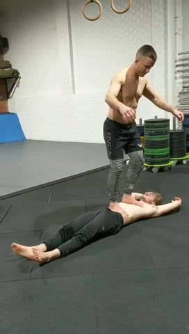 Im Getting Squashed ThisVid Com