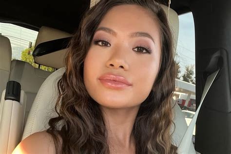 Vina Sky Biography Age Career Net Worth