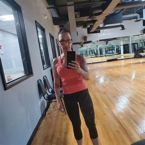 Lauren Paradise Laurenparadise • Threads Say More