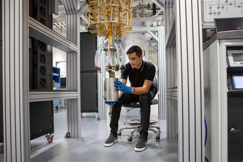 Amazon Joins Race For Quantum Computer With New Caltech Center The
