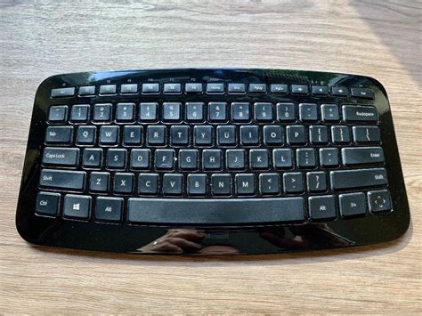 Microsoft Arc Bluetooth Keyboard Computers And Tech Parts And Accessories Computer Keyboard On