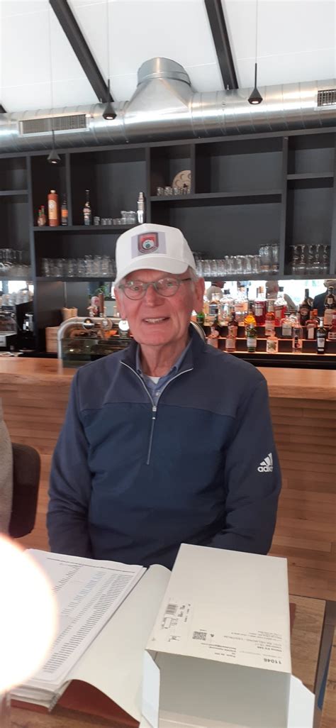 Afscheid Van Harrie Van De Rijdt Tijdens De Jaarvergadering Helmondse