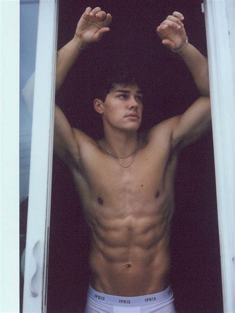 Noah Beck Sets Record Straight On Viral Is He Gay Video