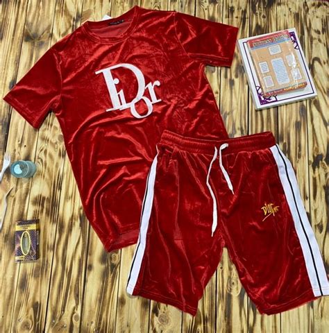 ปกพนโดย Sephiri Mohloli ใน Track Suits for man เซตเสอผา