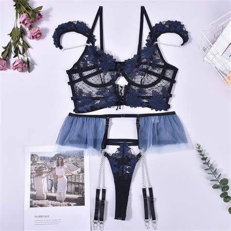 Seductive Chain Bra Lingerie Set Amorino