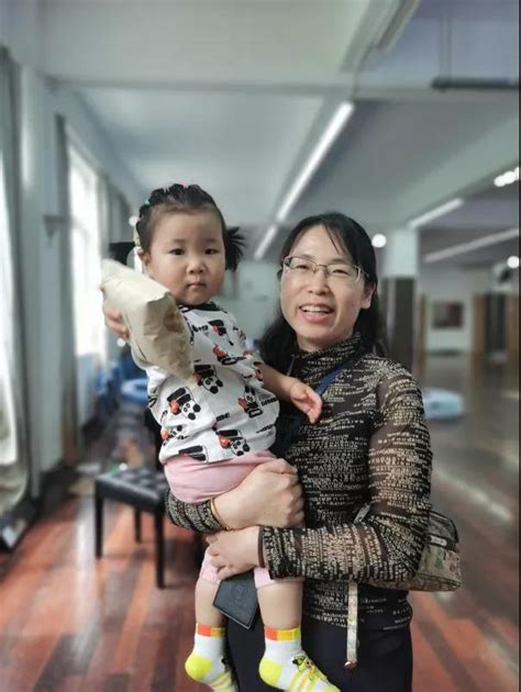 “筑童心·享童趣·传薪火·创未来” —记社会学院六一儿童节活动 上海大学妇女工作委员会